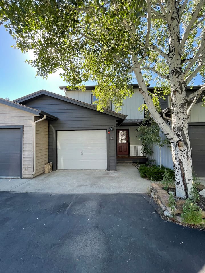 Cozy Condo – Big Sky Town Center - Big Sky, MT