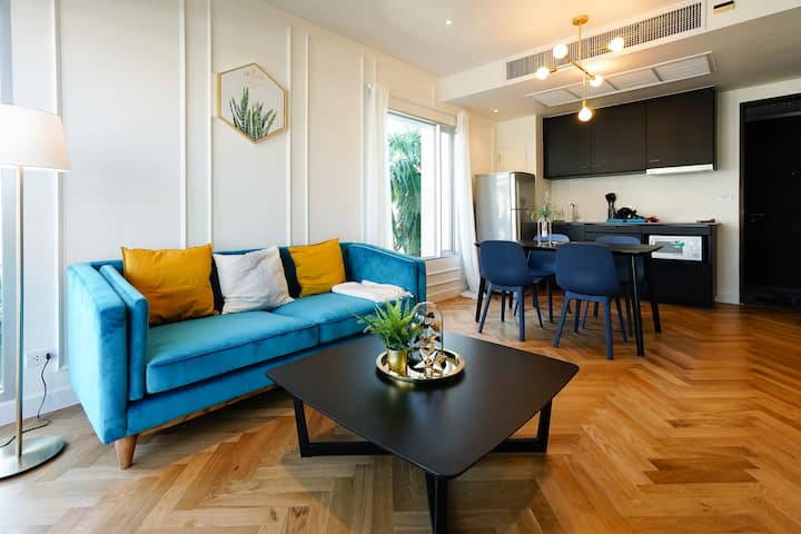 Stunning City&beachfront 2br Apartment W/ Pool - Hua Hin