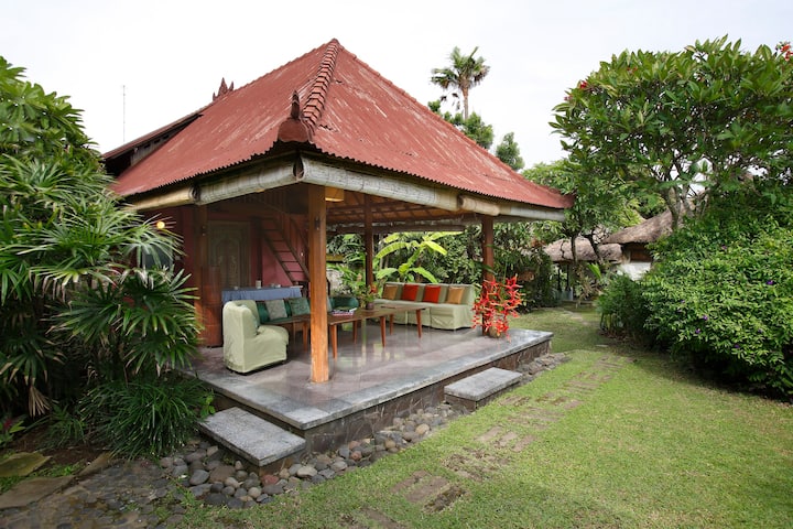 Central Pavilion (Bale Gede) At Ocean View - Sanur