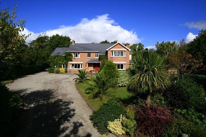 Irish Vacation Rental In Style - Kenmare