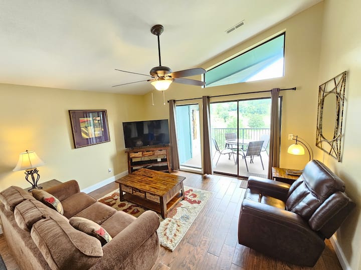 Grand Getaway Branson Suite At The Greens At Thousand Hills! Great Rates! - Branson, MO