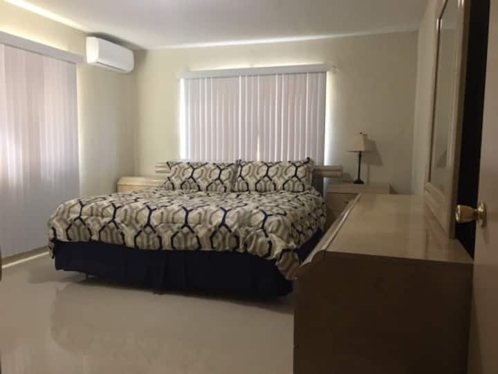 7 Min From Airport!! Near Uog! 2bd/1bath - Guam