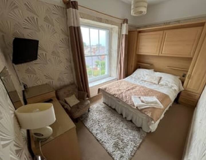 Hazeldene Guests House, Room 3 - Aberaeron