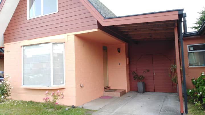 Linda Casa Céntrica Full Equipada Con Patio! - Puerto Varas