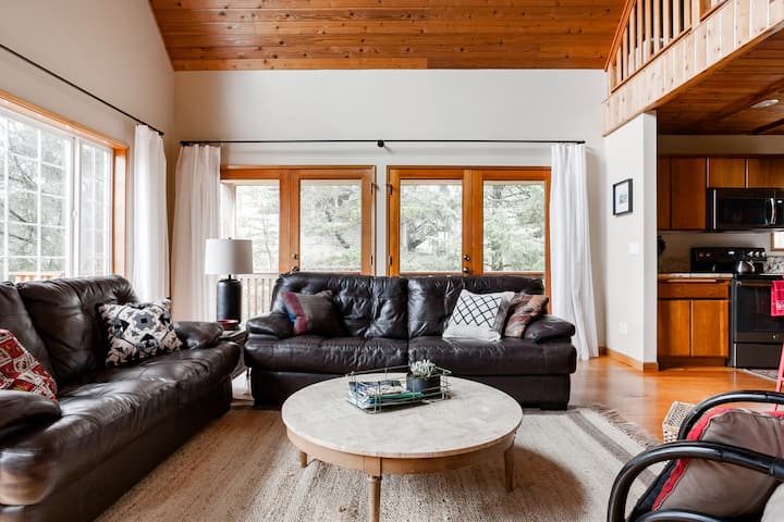 Gorgeous Pc Home With Outdoor Fire Pit, Sleeps 6-8 - Pacific City, OR