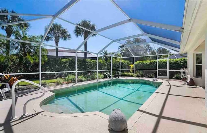 Location! Golf And Pool House In Central Estero - Estero, FL