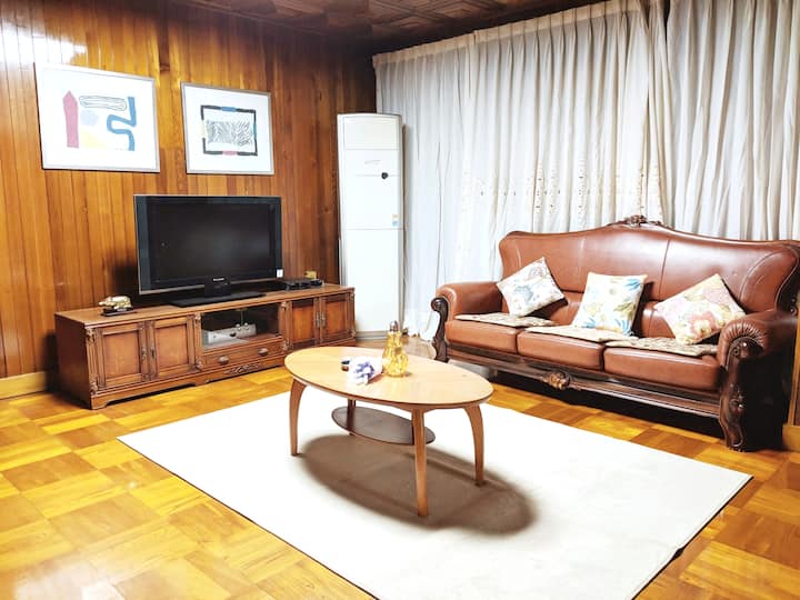 * Blue House*  In City Center With Garden, 4 Rooms - Gyeongju-si