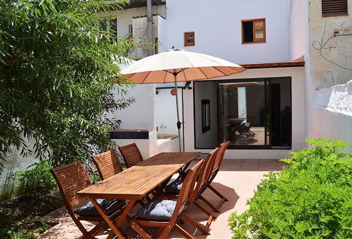 Casa Reformada En Casco Antiguo De Canet De Mar - Arenys de Mar