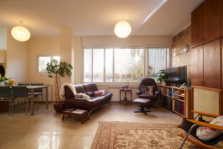 Huge Apartment, Best Location! - Jerusalem