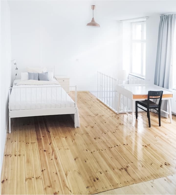 Quiet Studio Flat In Schöneberg - Berlin