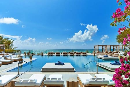 Mid-Beach, Miami Beach Vacation Rentals & Homes - Miami Beach, FL | Airbnb