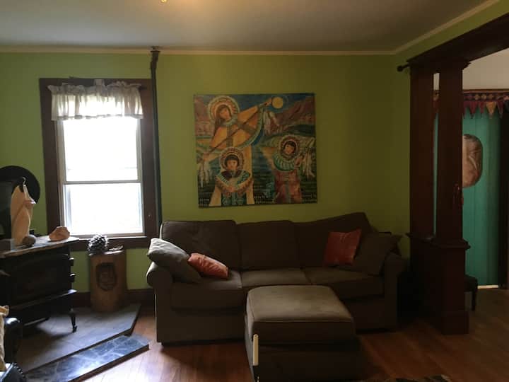 Cozy Private Room W/private Bath, Lenoxdale, Ma - Lenox