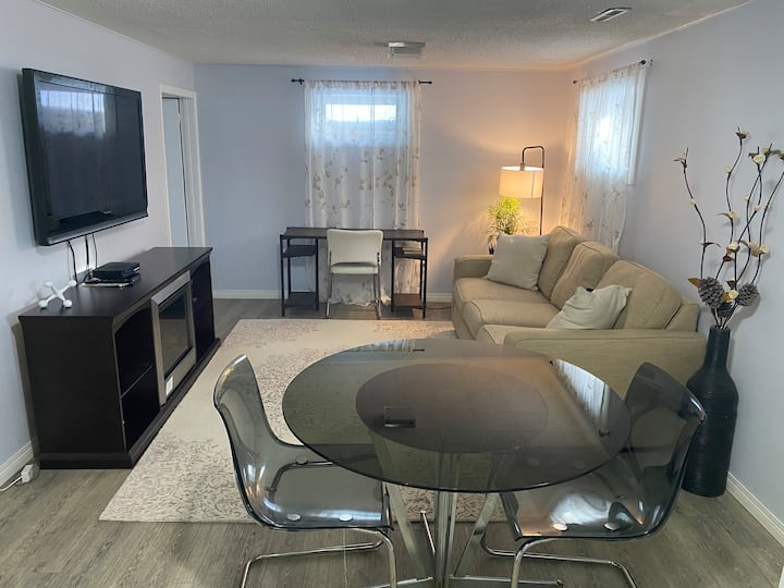2 Bedroom Basement Suite W Private Entry - Regina