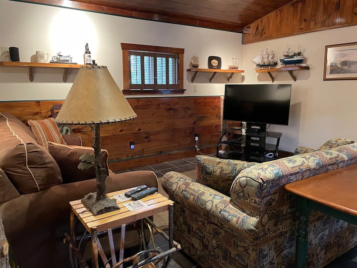 Basecamp Woodhill In Ray Brook - Saranac Lake, NY