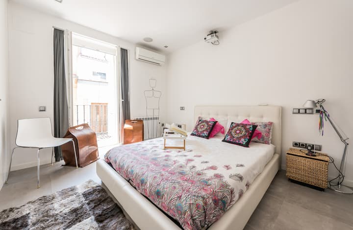 Apartment Madrid In K. 0 Alquiler Media Estancia - Madryt