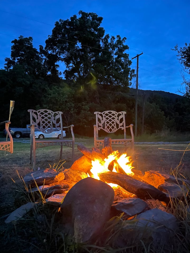 Escape From The City. House Near Harpers Ferry - Shepherdstown, WV