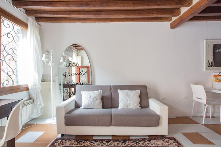 Dada Apartment Nel Cuore Di Venezia Ca' D'oro - 베네치아