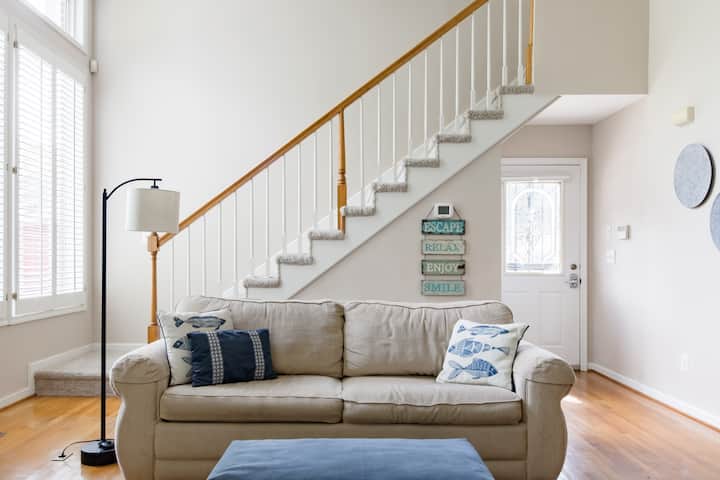 Award Winning Style And Comfort At Stunning Chalet Retreat - Nashville, TN