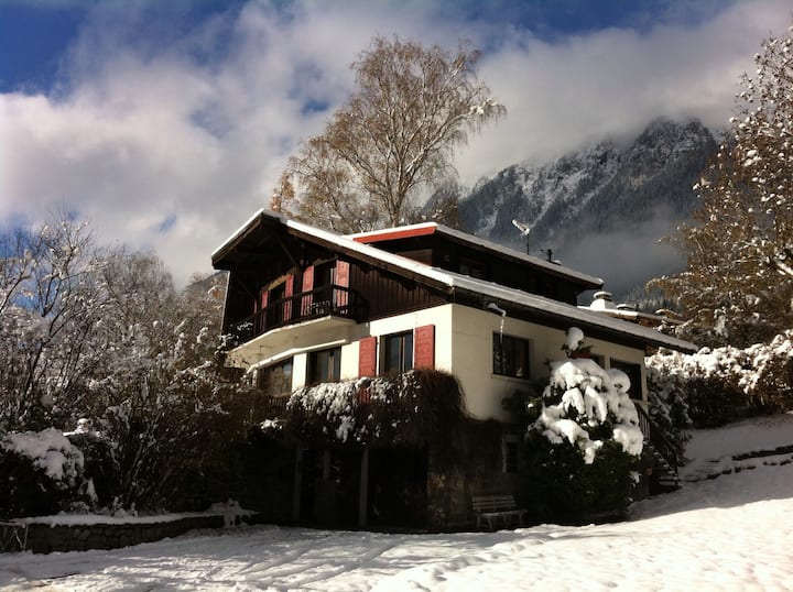 Au Centre De Chamonix, Bel Appartement Dans Chalet - Chamonix-Mont-Blanc