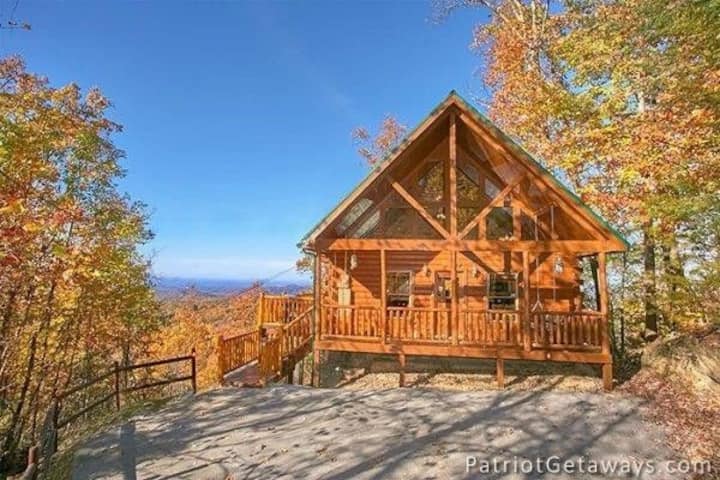 Breathtaking Mountain Views! Incredible Scenery! - Gatlinburg, TN