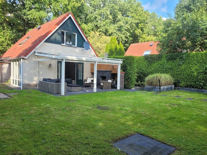 Ruim Vakantiehuis Met Optioneel Hottub - Lochem