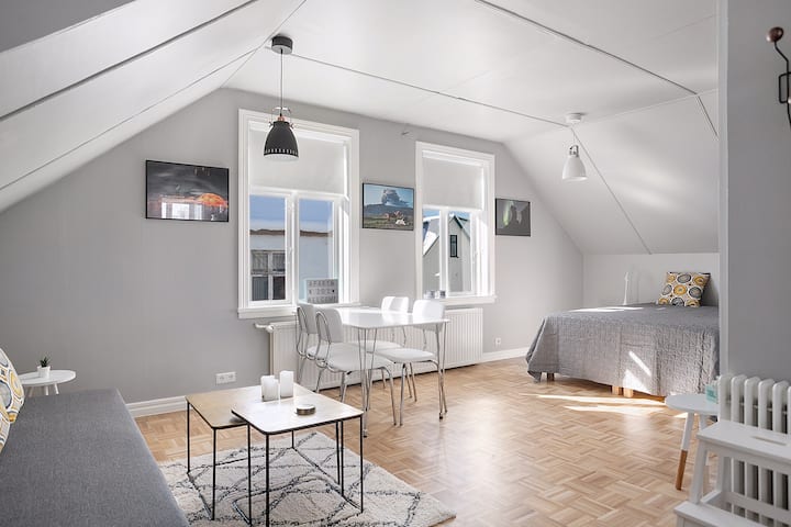 Rustic Charm #3-prime Location-renovated May'25 - Reikiavik