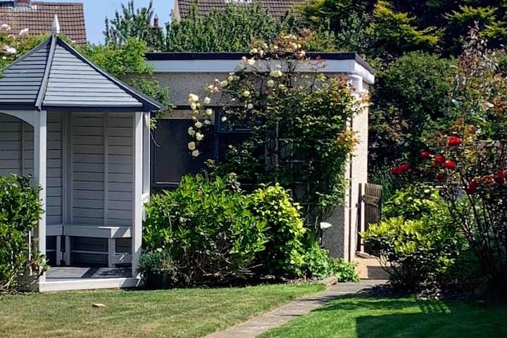Cair Paravel. Seaside Let With Garden Prom 3 Mins. - Northern Ireland