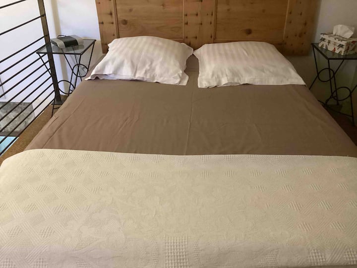 Logement D’appoint Meublé, Court Séjour Calme. - Nîmes