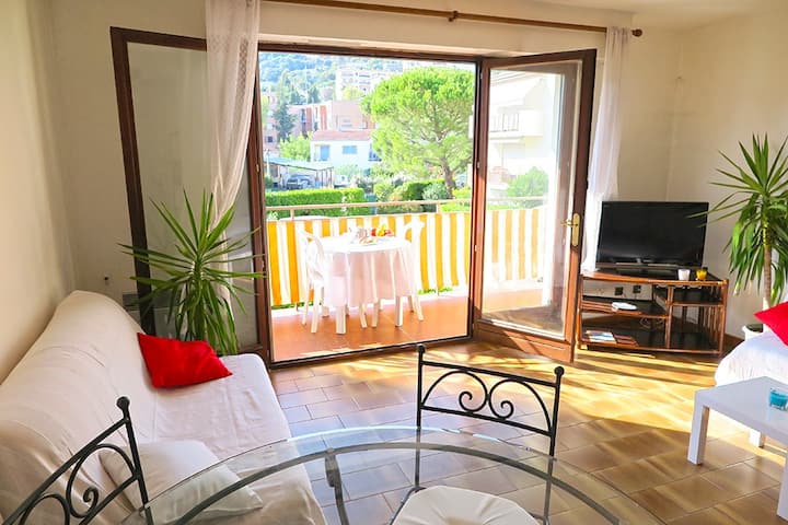 Grand Studio Proche Cannes Et Plages - Vallauris