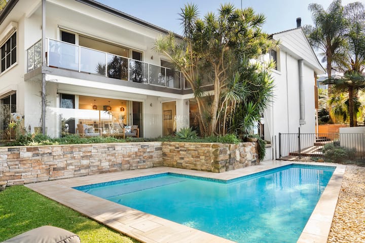 The  Birdhouse In Thirroul - Austinmer