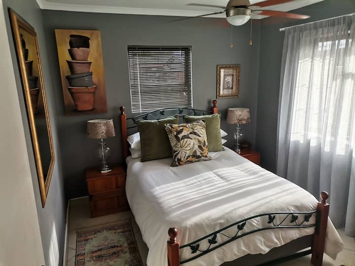 Somerset West
Mountain Road Cottage - Somerset West