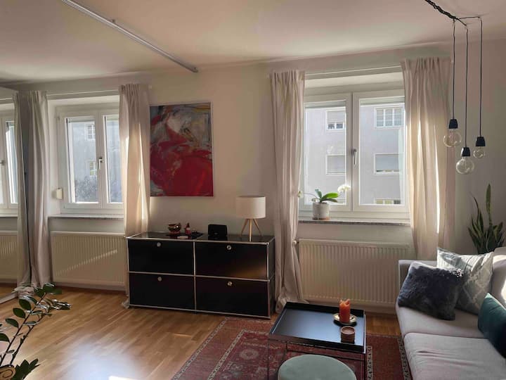 Tolle Zentrale 2 Zimmer Wohnung - Munich