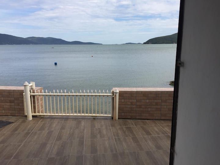 Casa De Frente Ao Mar (Enseada De Brito) - Palhoça