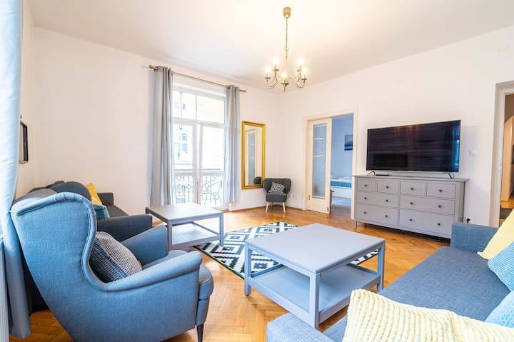 Massive 150m, 3-bedrooms Apartment In The Old Town - Krakow
