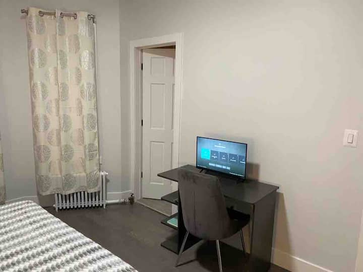 Woodhaven Suite Near  The Forest Park - Long Island, NY