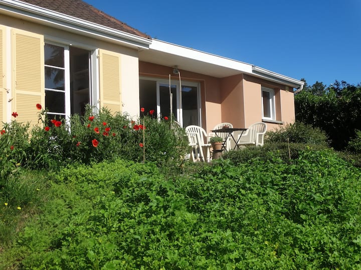 Logement Indépendant Dans Villa Avec Jardin - Messimy