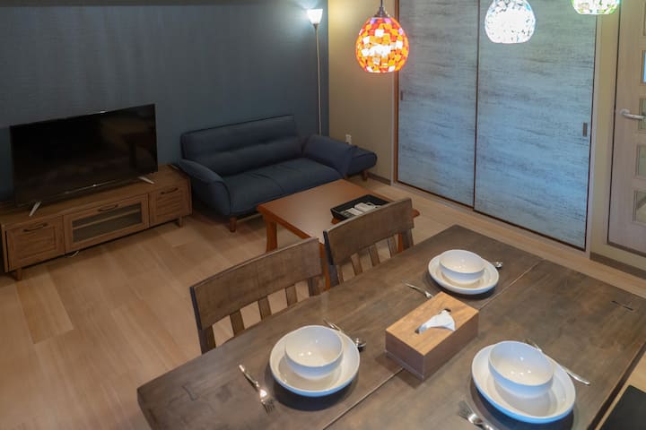 402 Max8people 17 Min To  Namba!10min Totsutenkaku - Osaka