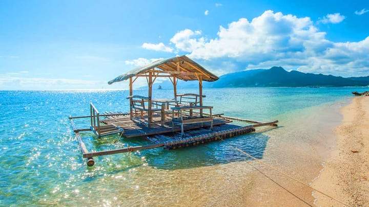 10 Br House Beach Access & Pool - 