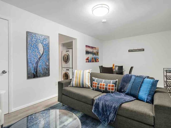 Cozy Basement Apt W/ Parking – Near Nyc - Union City, NJ