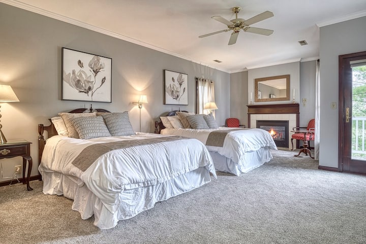 Edinburgh Suite At Aberdeen - Valparaiso, IN