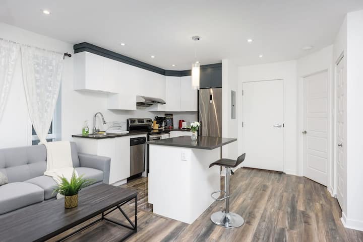 Charmant Appartement A Montréal- Citq 313619 - Montreal