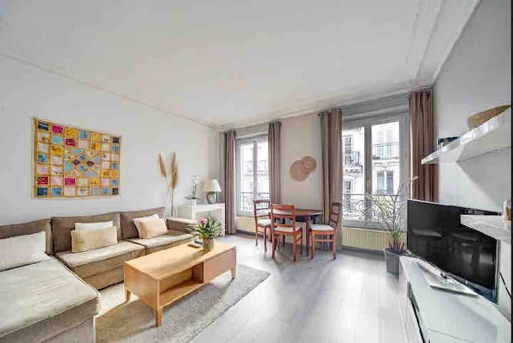 Au Cœur Du 9ème: Superbe Appartement Lumineux - París