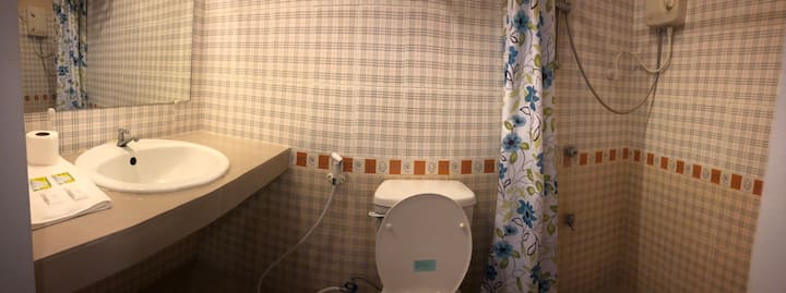 Room 205 Alan Sr. Residences - Iligan City