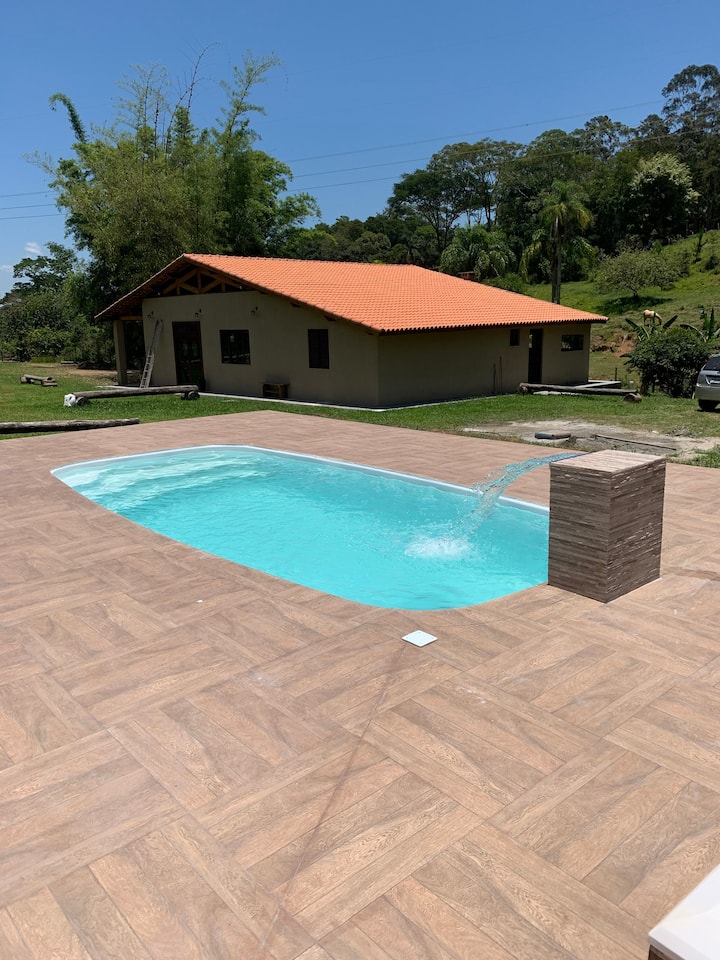 Chácara Em Guararema | Piscina, Lago E Pesca - Guararema