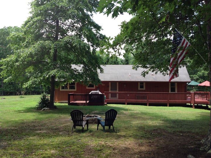 Tranquil Lake Lodge - Leesville Lake, Gretna
