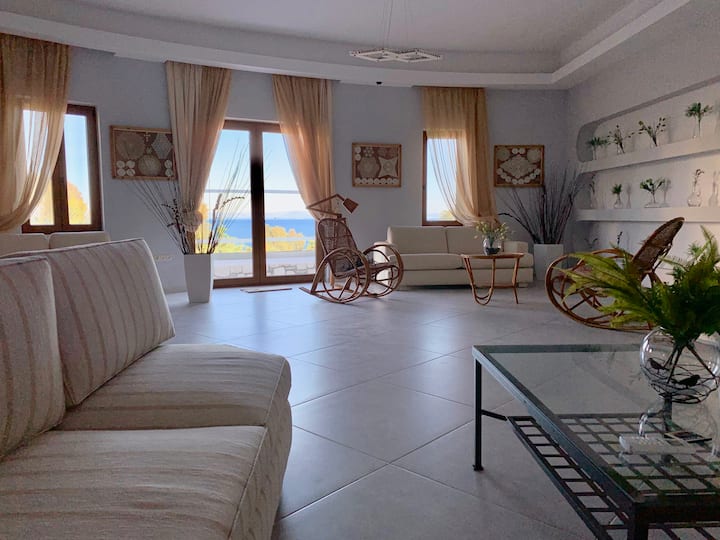 Luxury Kallithea Apartment - Faliraki