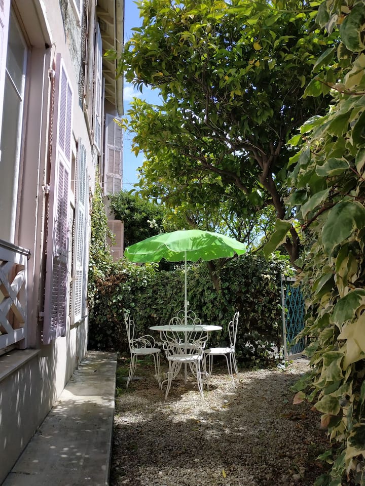 Villa Cyrnos Alojamientos vacacionales - Roquebrune-Cap-Martin, Francia ...