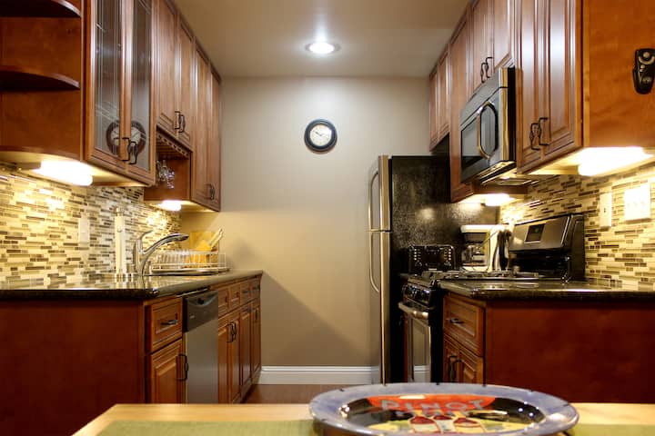 Stay In Tahoe With Style And Enjoy, Seasonal Lease - South Lake Tahoe, CA