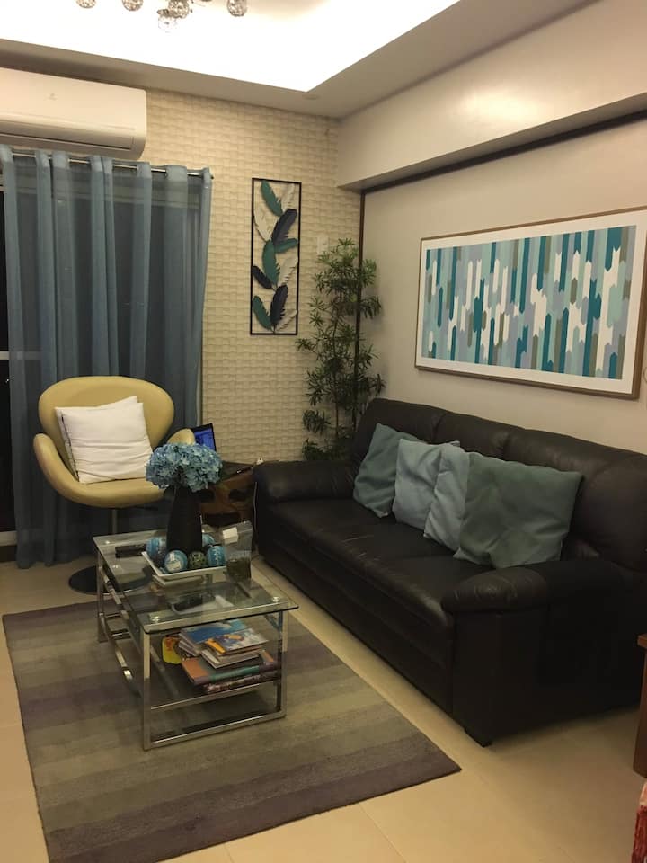 2-br Apartment At La Verti Residences -Pasay City - Manila