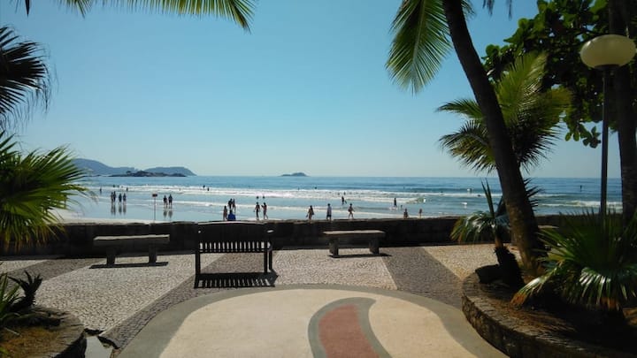 Pé Na Areia Praia De Pitangueiras - Guarujá